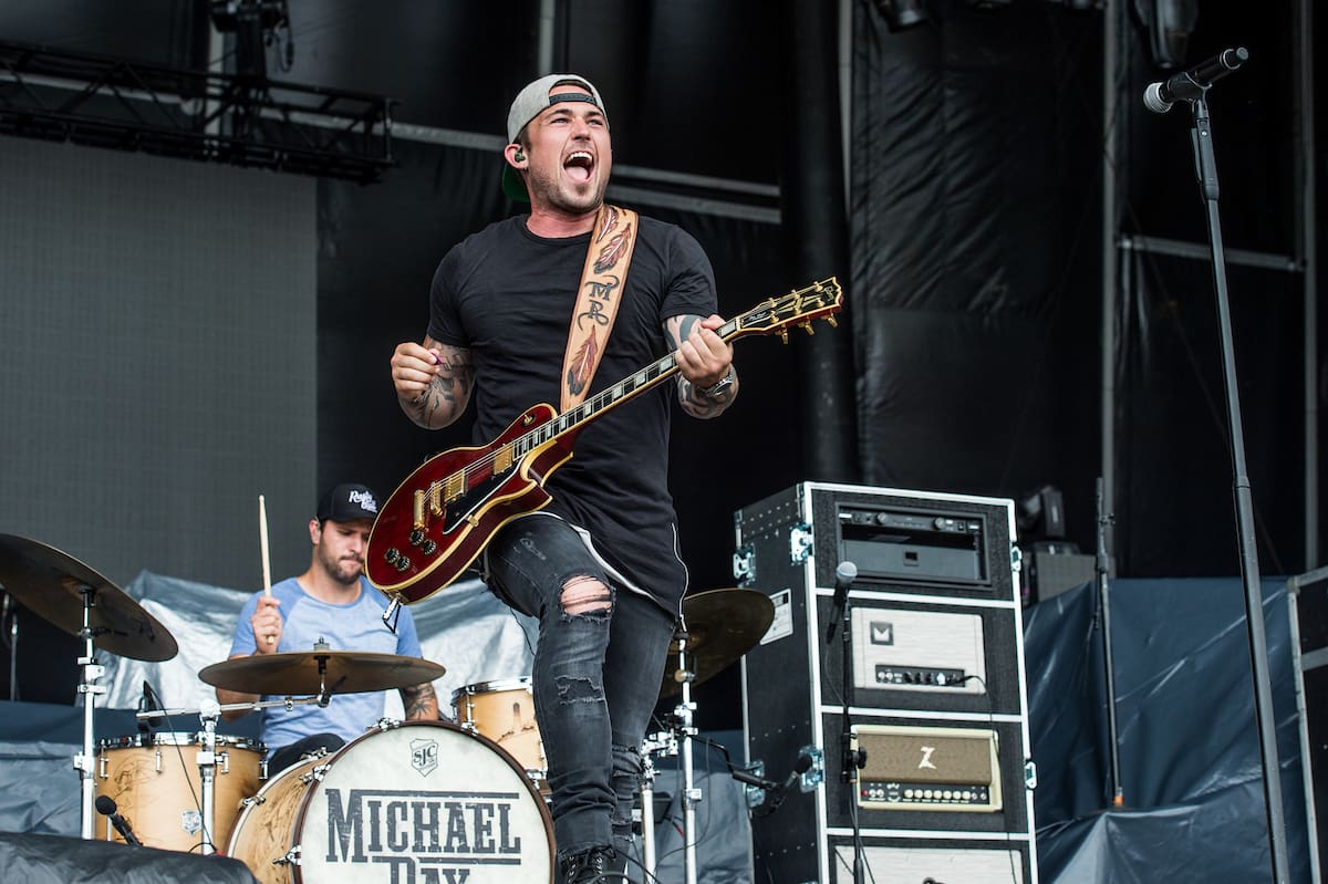 Michael Ray Talks New EP and Favorite Dive Bars