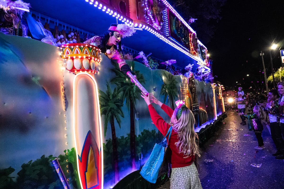 Krewe Of Cleopatra Dazzles With Happy Hour