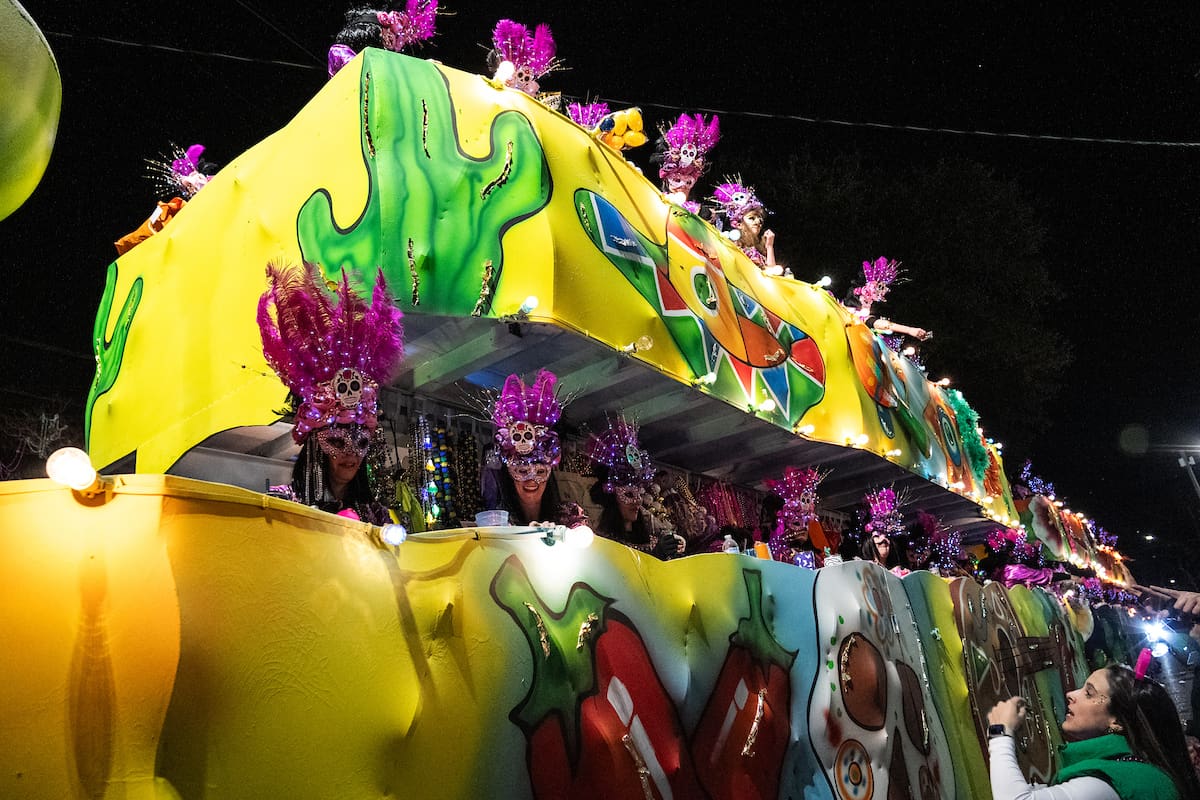 Krewe Of Cleopatra Dazzles With Happy Hour