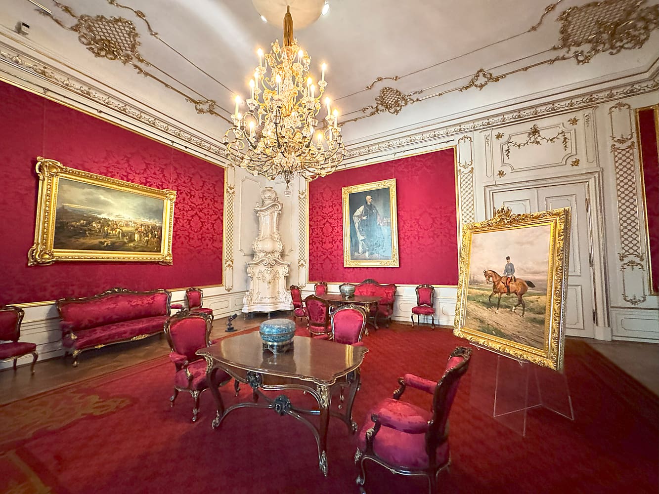 Inside the Sisi Museum